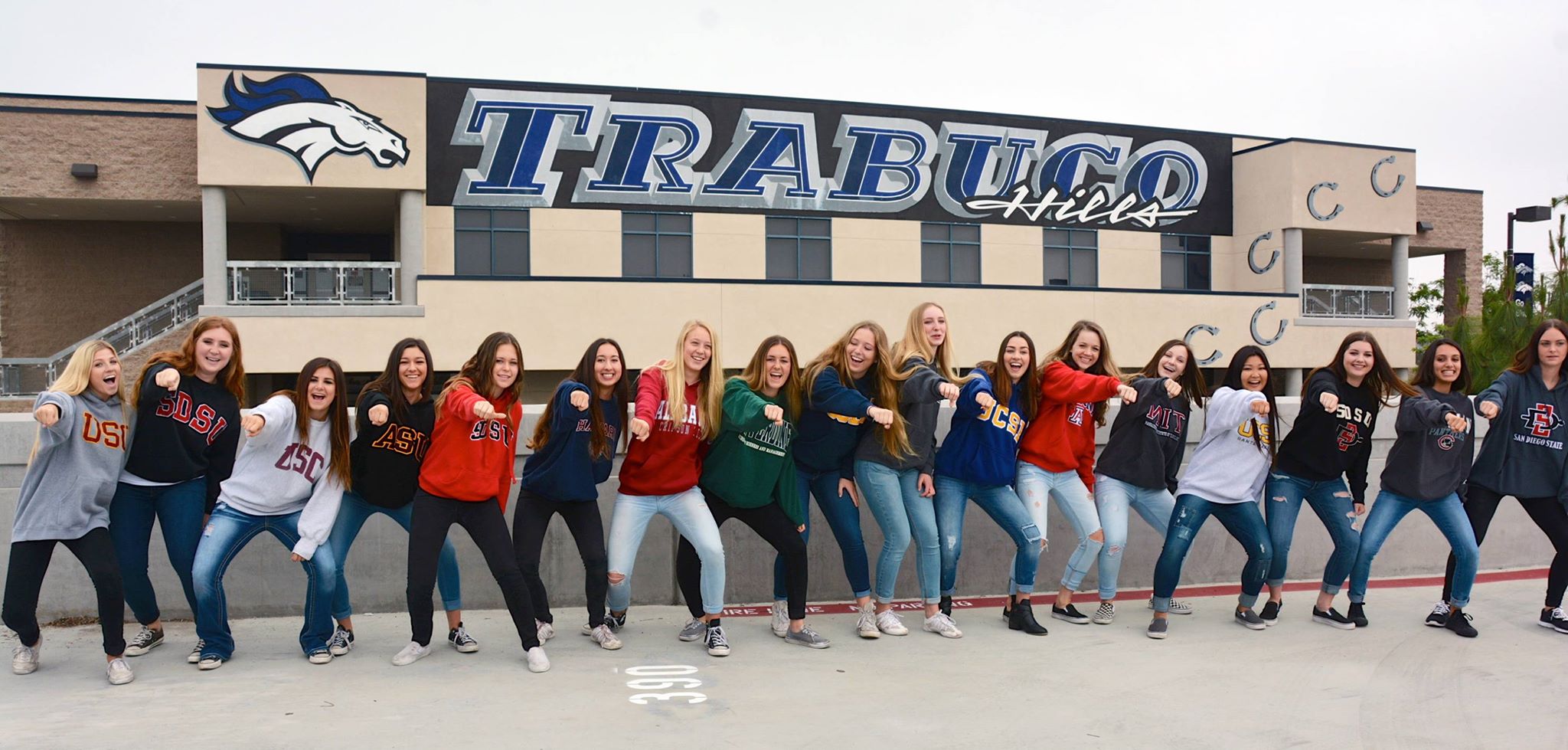 11121988_859863064093511_1460907302099868390_o – Trabuco Hills Pep Squad